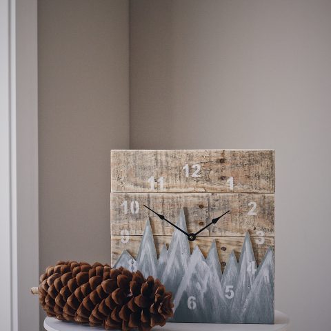 Original Reclaimed Pallet Clock - Mountains