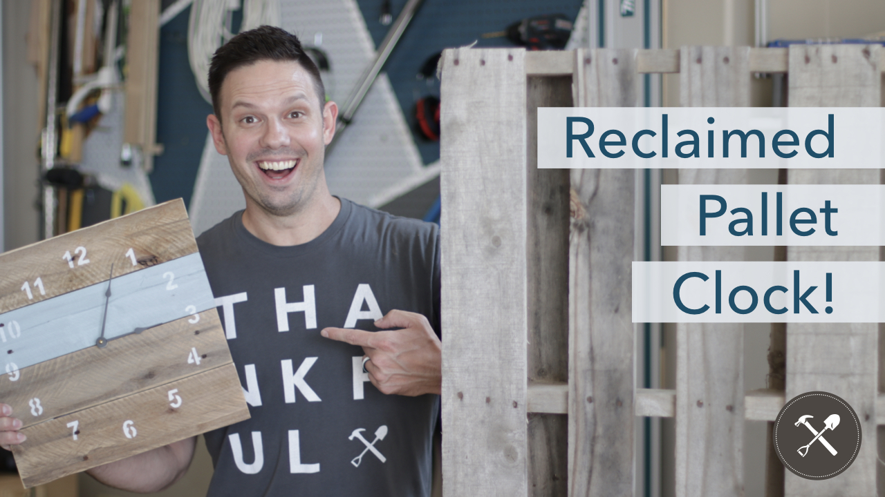DIY Reclaimed Pallet Clock - Field Treasure Designs