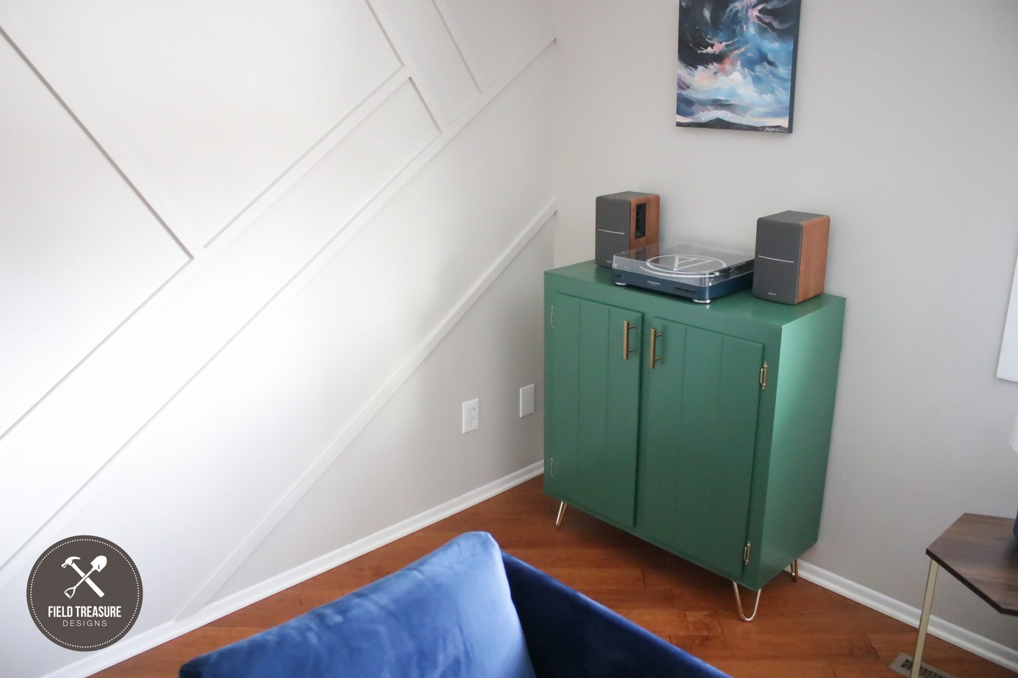 DIY Record Player Console Table - Field Treasure Designs