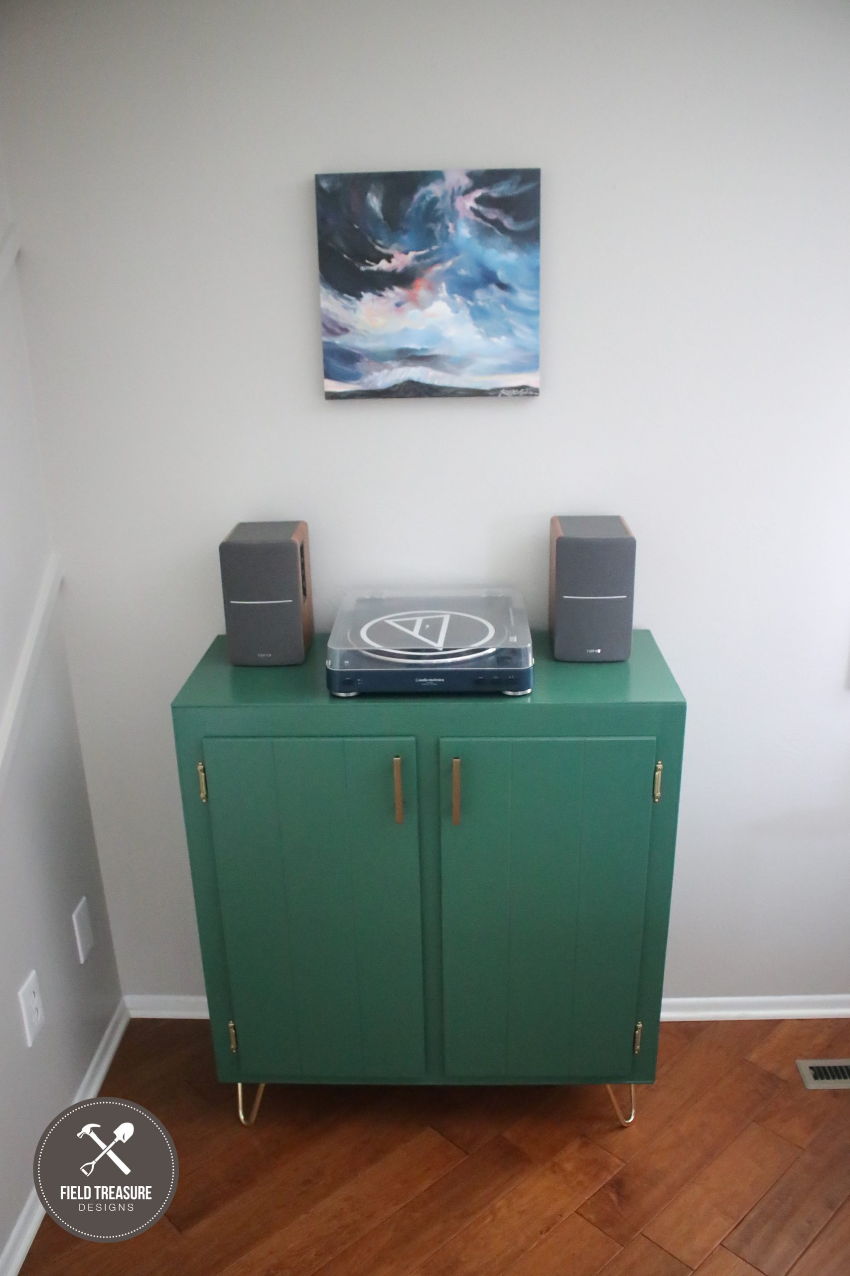 DIY Record Player Console Table - Field Treasure Designs
