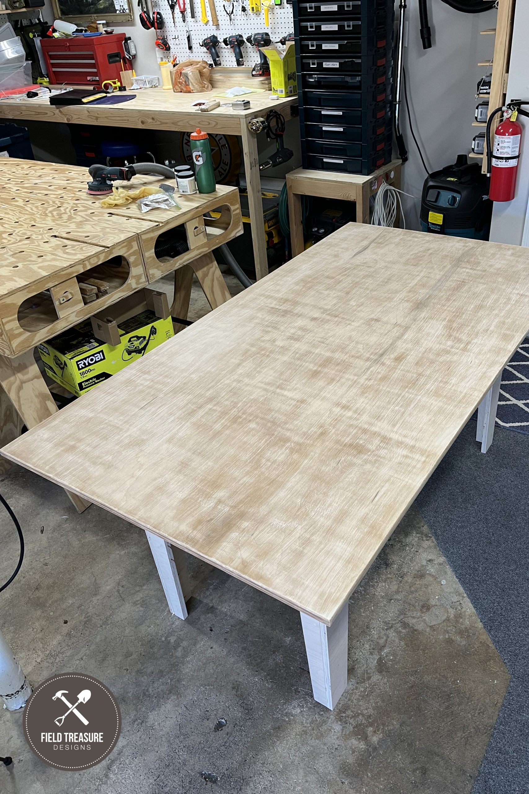 Build a Dining Table out of ONE Sheet of Plywood - Field Treasure Designs