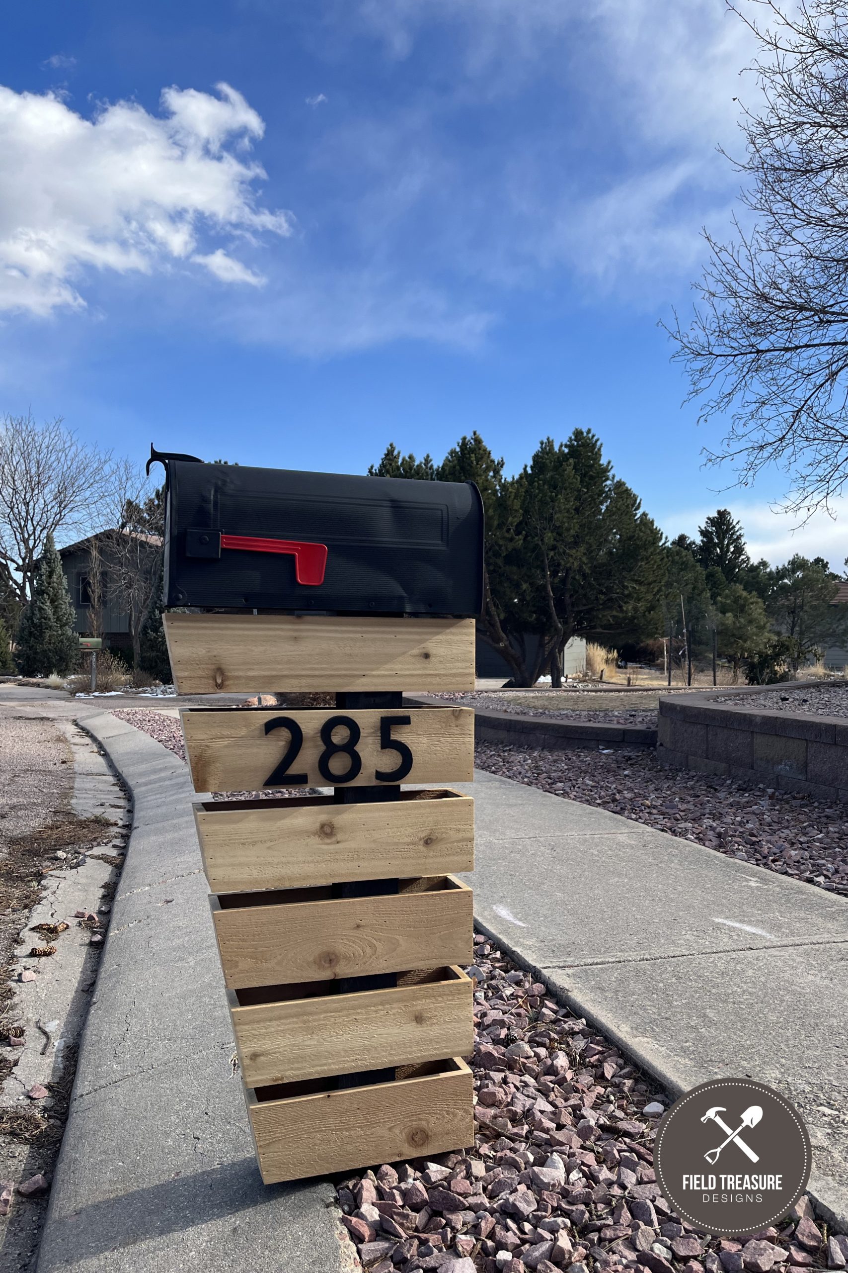 Modern Mailbox Makeover - Field Treasure Designs